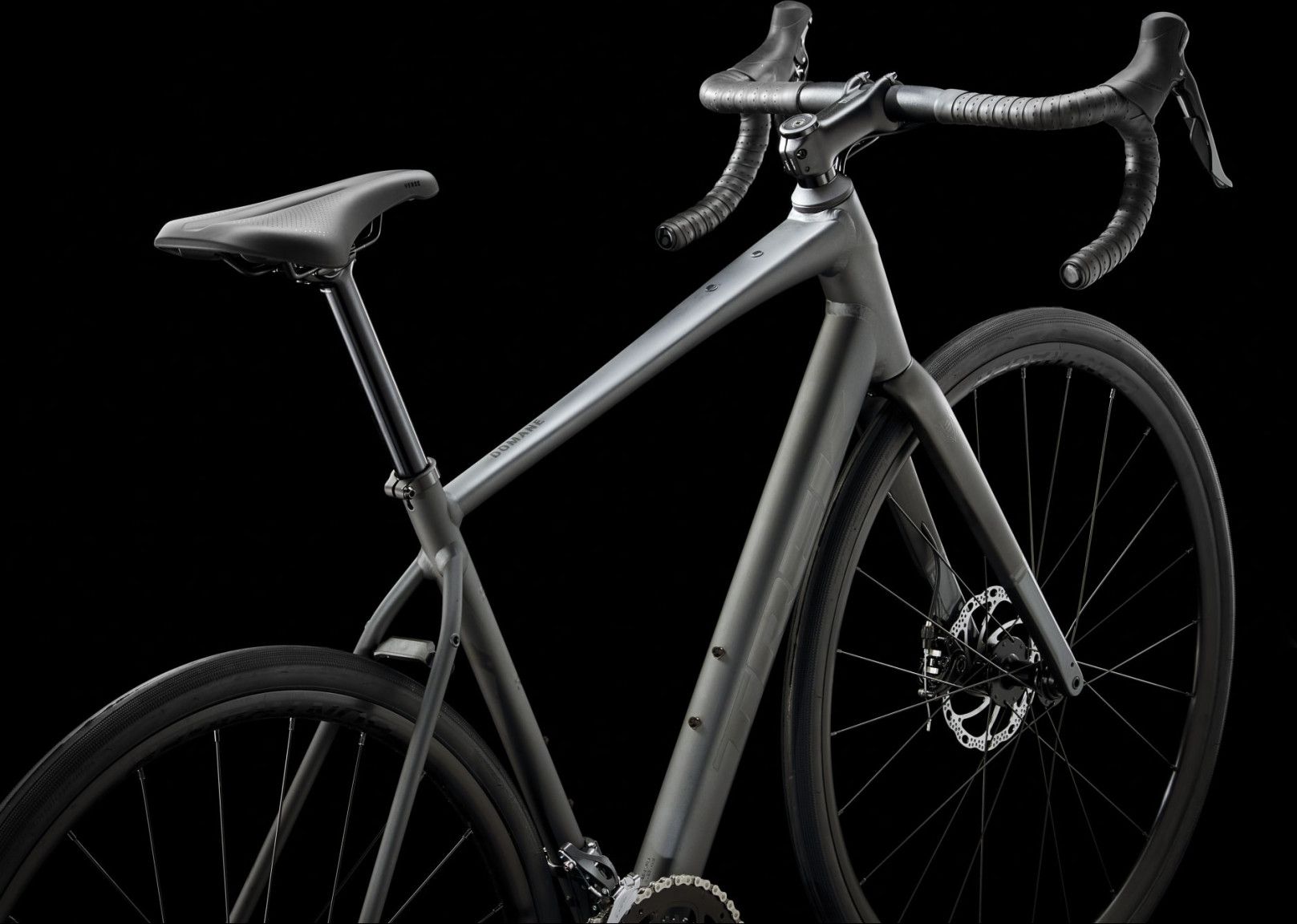 Vélo de Route Trek Domane AL 2 Shimano Claris 8V 700mm Gris Lithium Gén ...