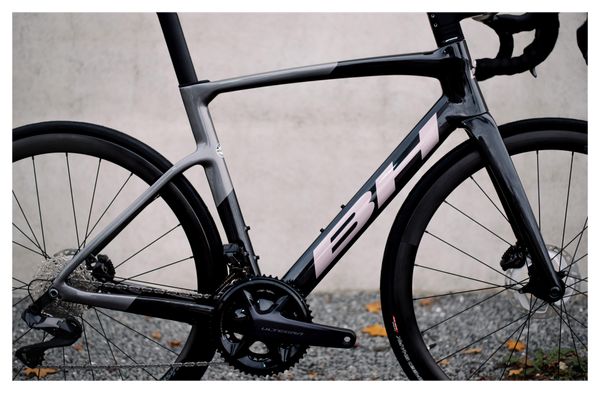 Vélo de Route BH RS1 5.0 Shimano Ultegra Di2 12V 700 mm Silver | Alltricks.fr